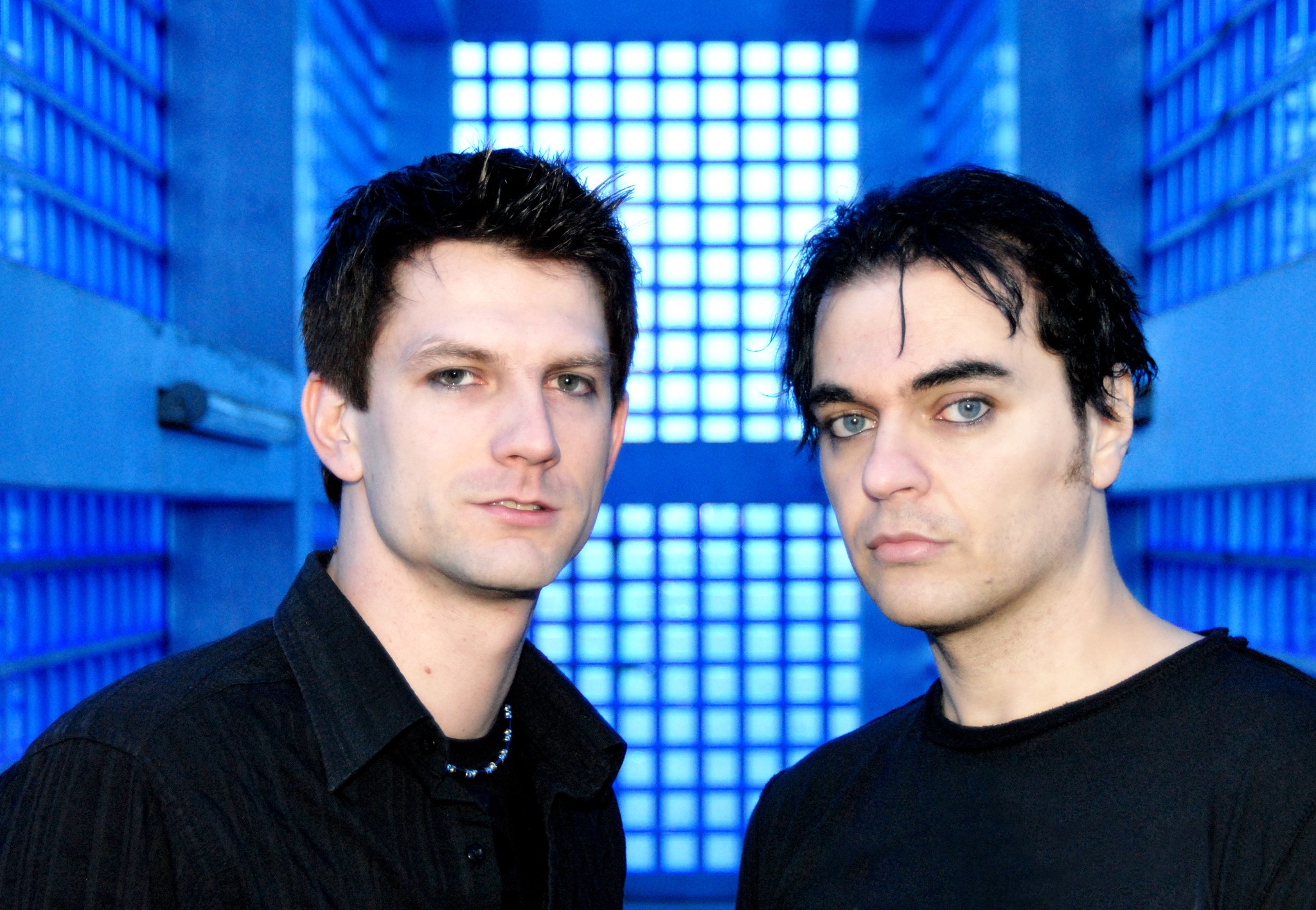 Frozen Plasma – Periodic Table of Synthpop